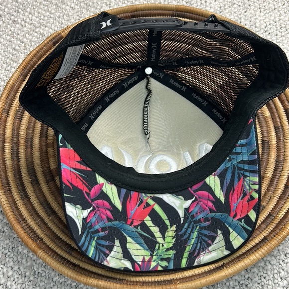 Hurley | Accessories | Hurley Aloha Trucker Hat Floral Under Brim ...